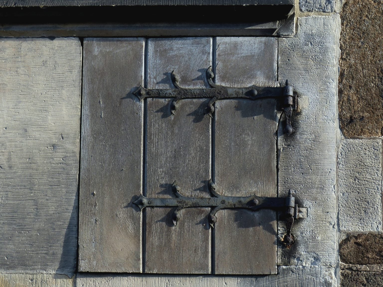 Creepypasta Of The Week: “The Crawlspace” - The Ghost In My Machine