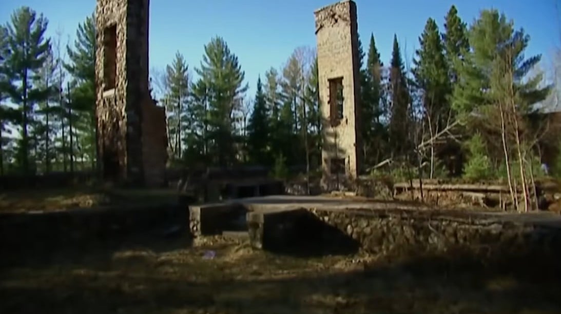 Summerwind Mansion: Wisconsin's Eeriest Abandoned Ruin